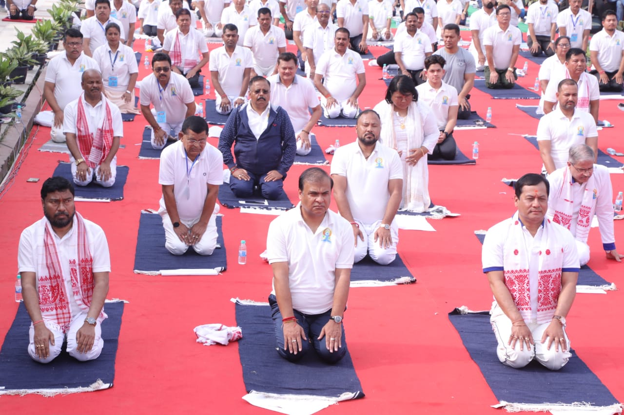 Assam | Yoga performed at seven iconic heritage places simultaneously ...